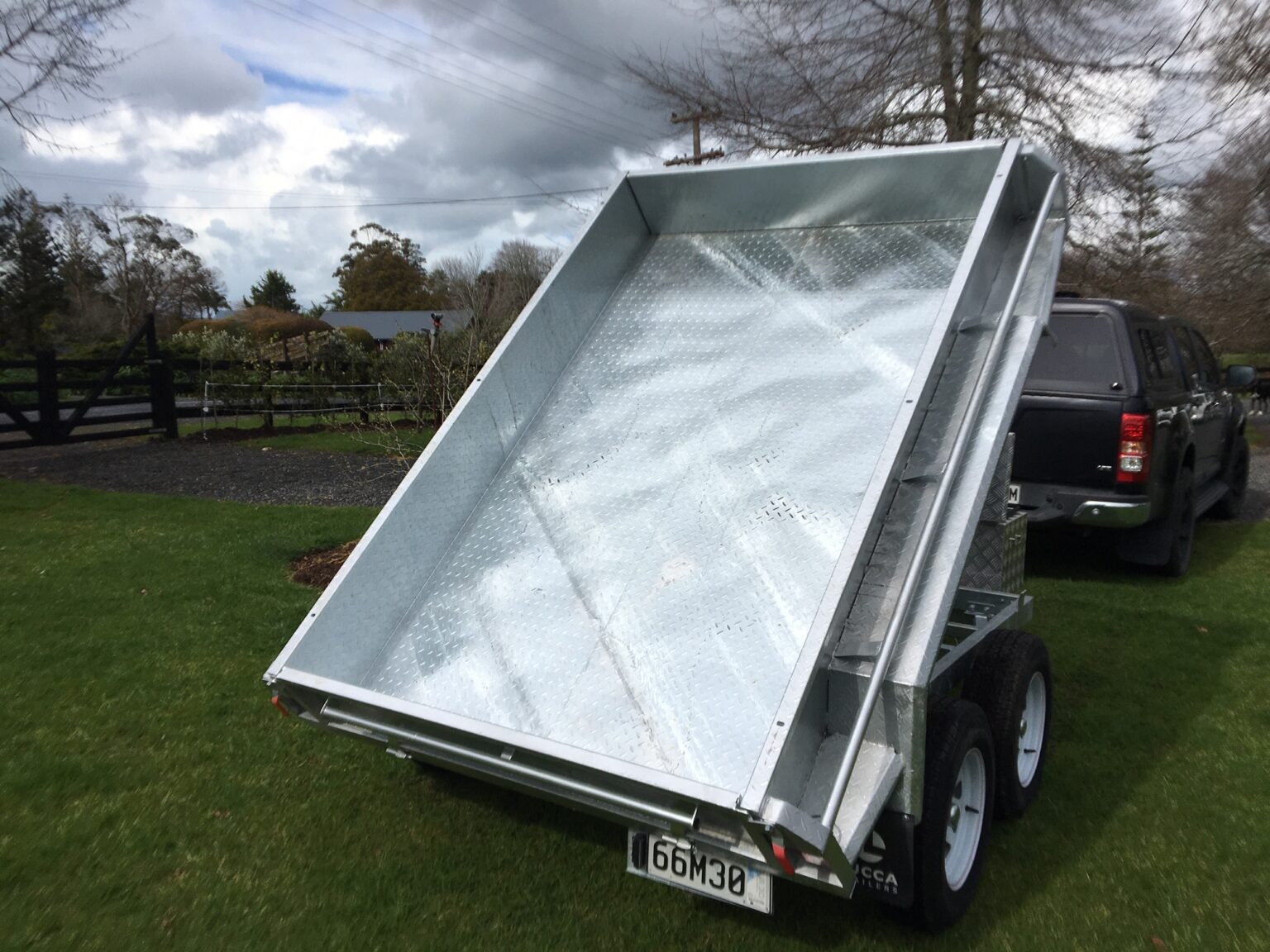 Commercial Trailers | Lucca Trailers
